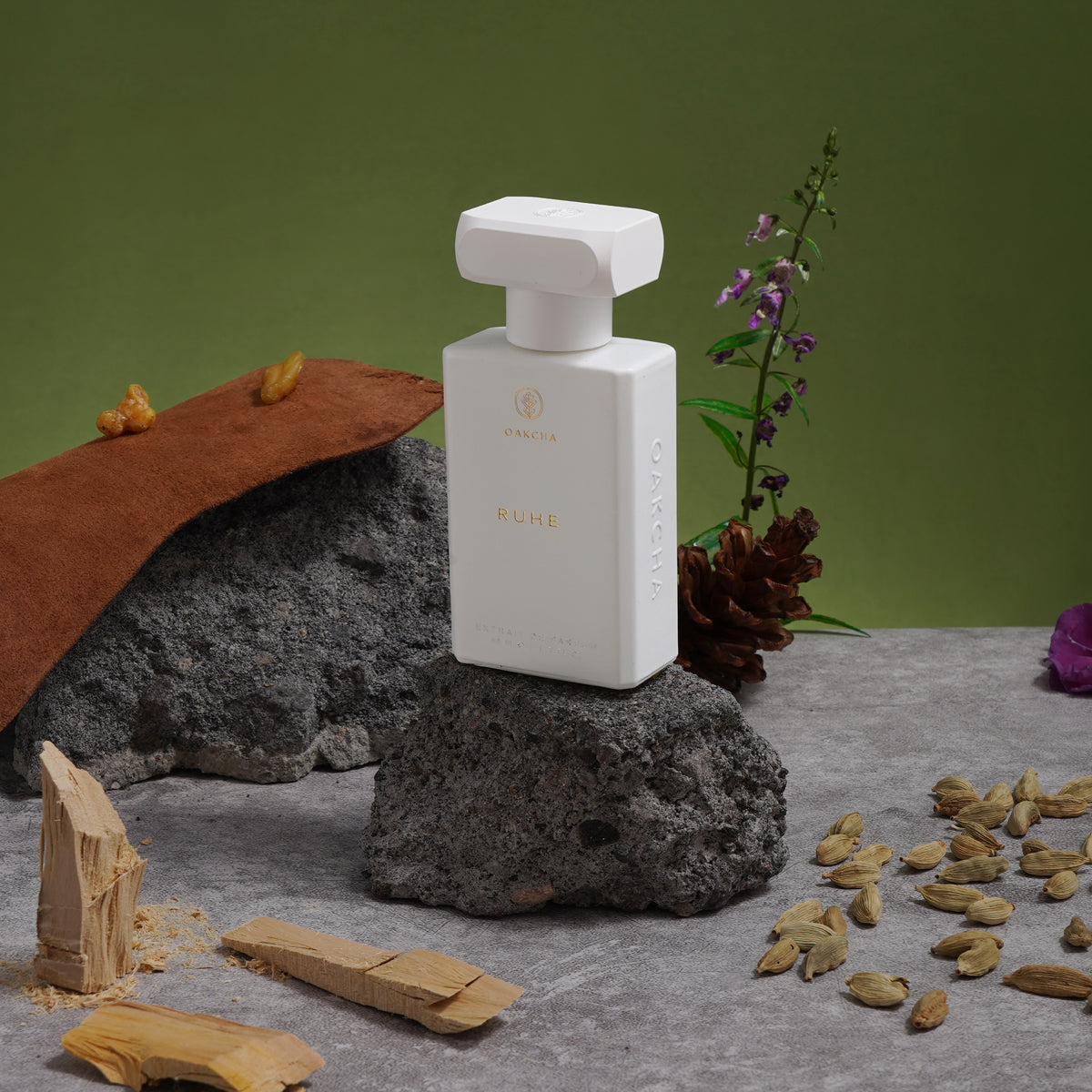 Ruhe - Inspired by Santal 33 - Oakcha